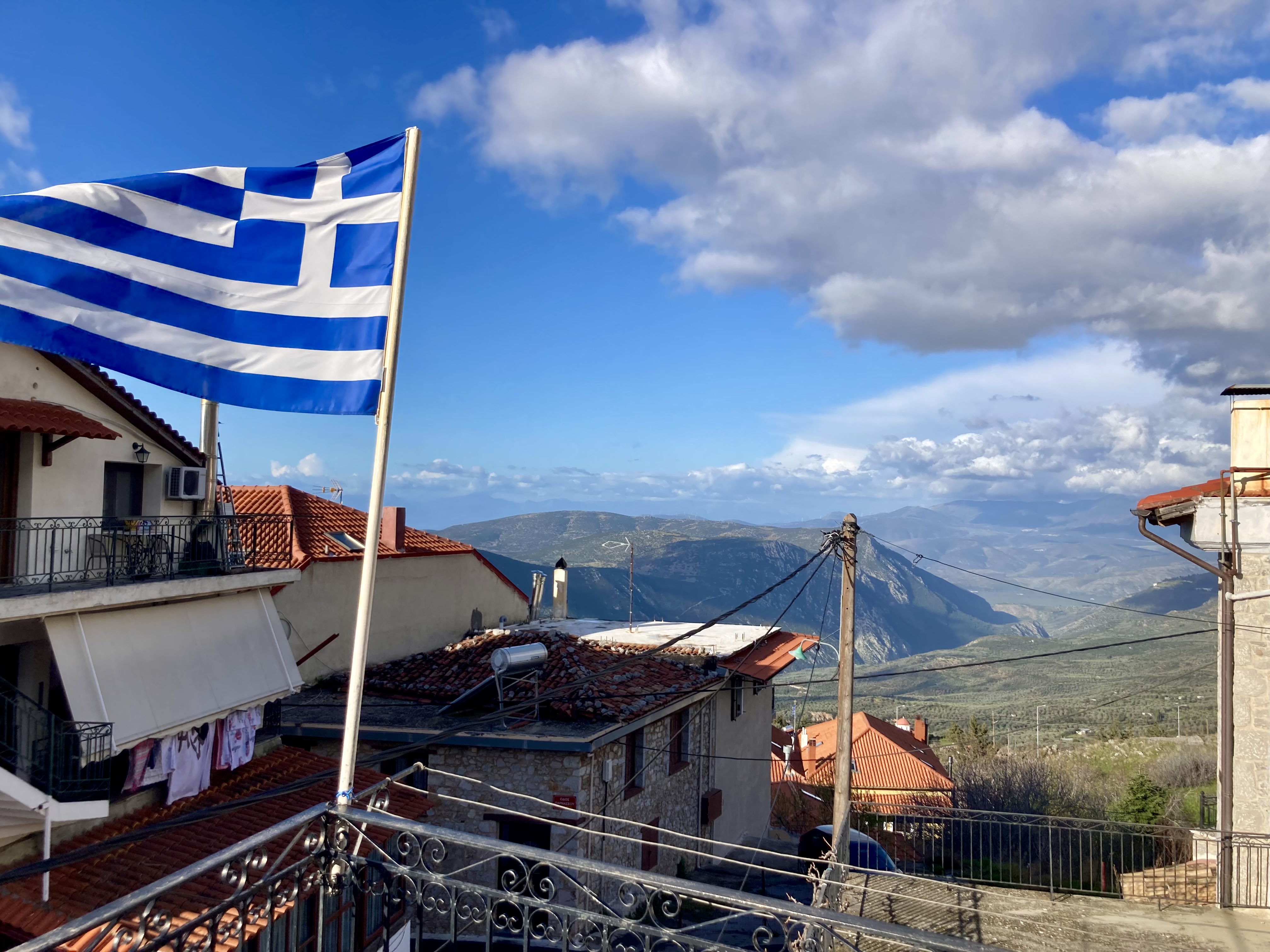 Greece Lightning - Globetrotting Around the World